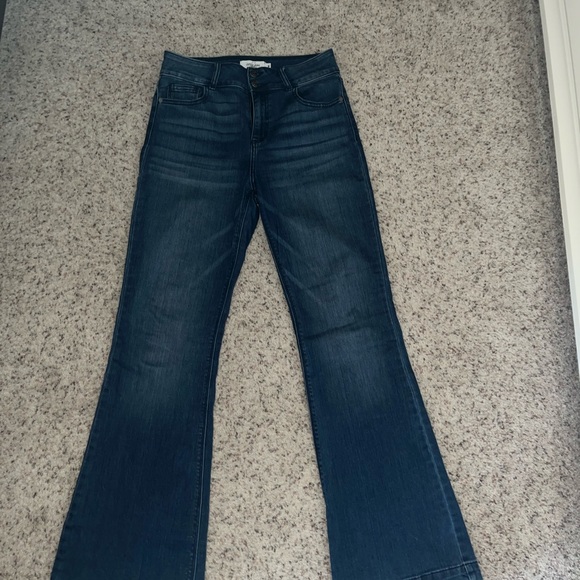 Carly Jean Los Angeles | Jeans | Carly Jean Los Angeles Flared Jeans ...